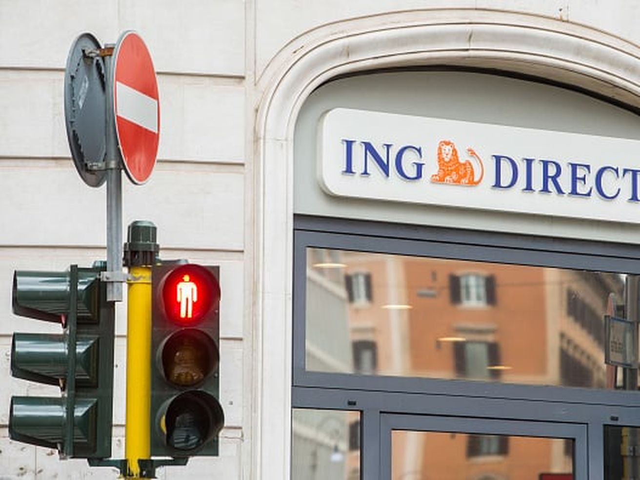 Nuovo shock conti correnti: dopo chiusura ATM e casse automatiche in ...