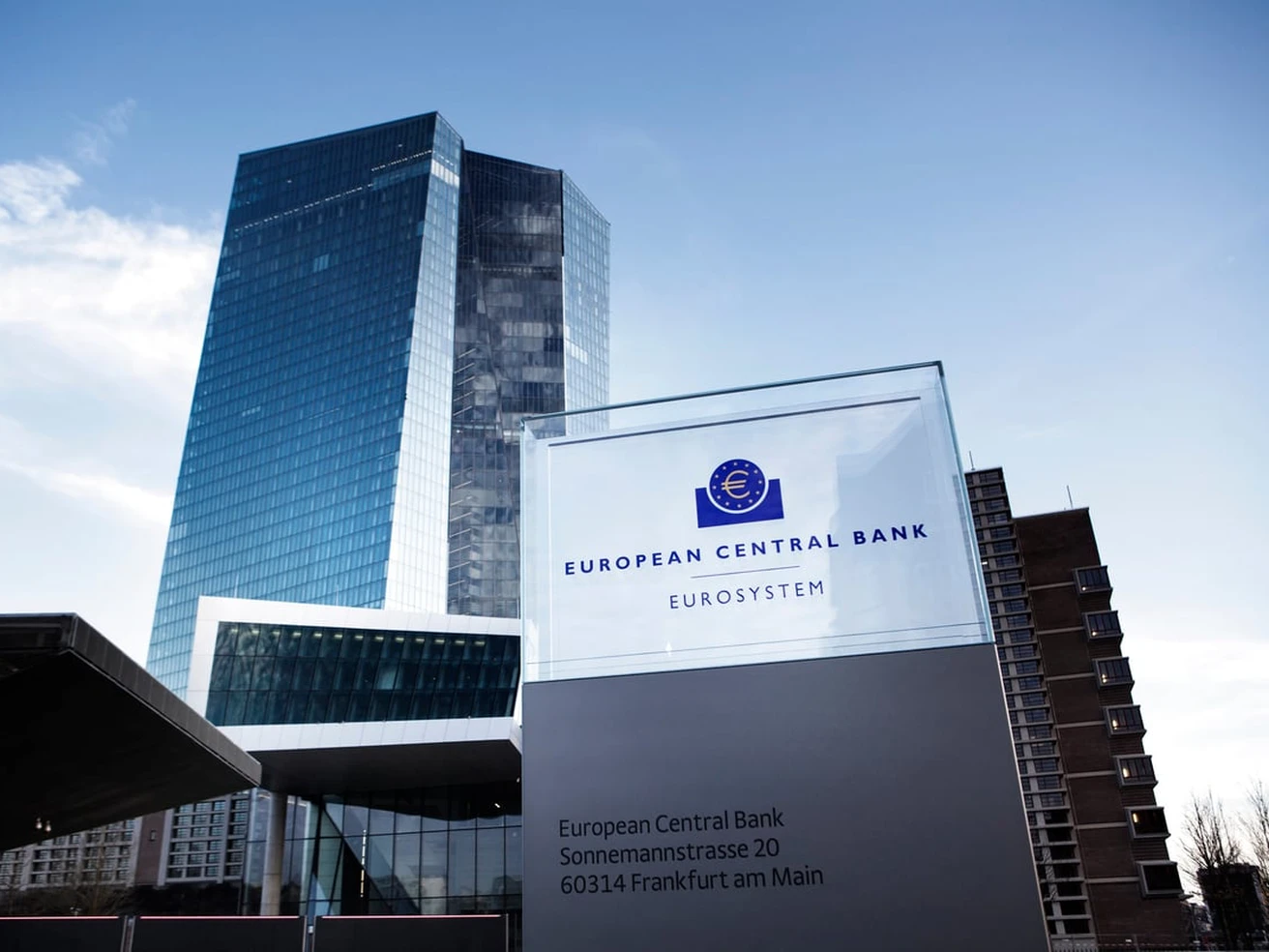 La Bce è pronta ad alzare i tassi anche con la pace. Gli analisti ...