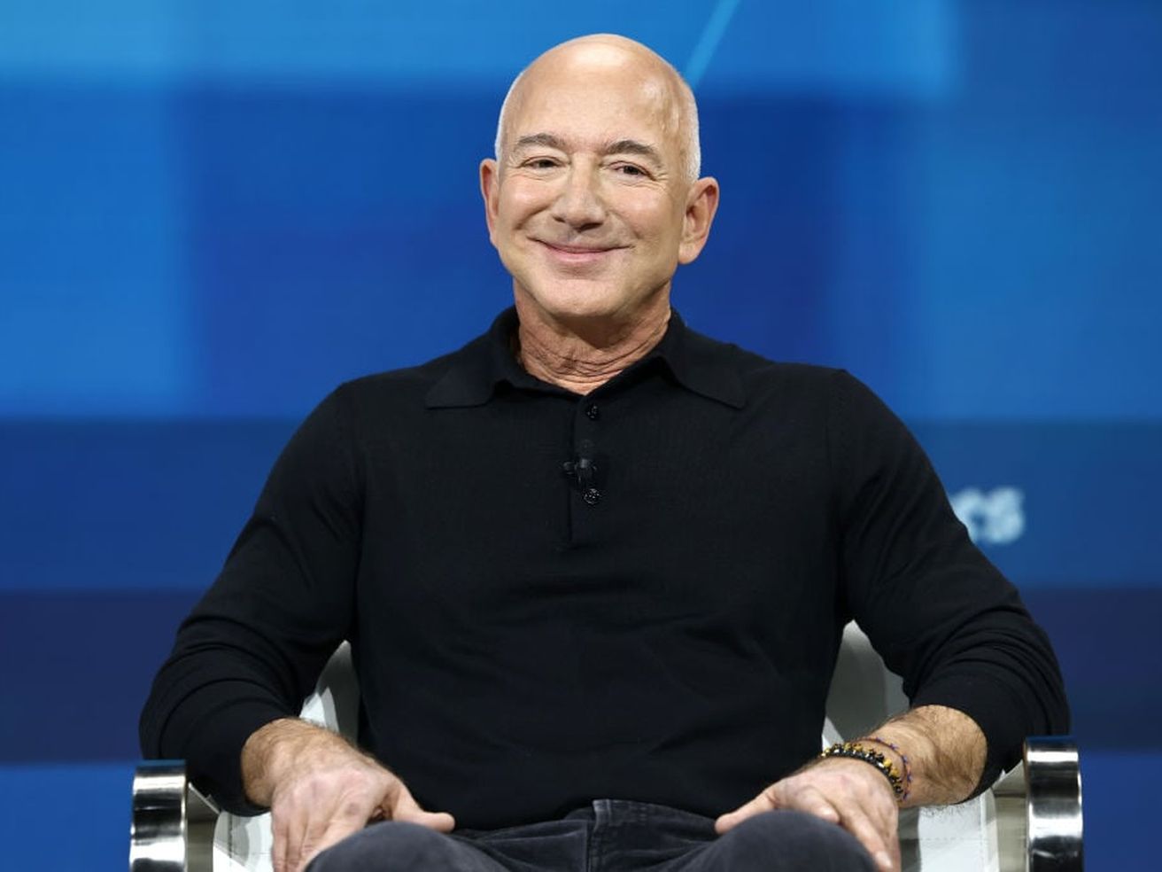 Bezos nuovo Ceo dell'IA: presentata startup Project Prometheus ...